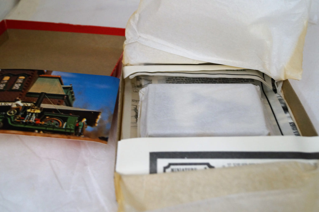 Ho Scale Structures Limited, Kit R-101, Iroquois Road Roller ...